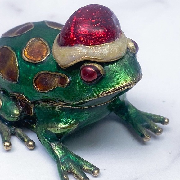 Monet | Bags | Vintage Monet Enamel Santa Jeweled Holiday Frog Trinket ...